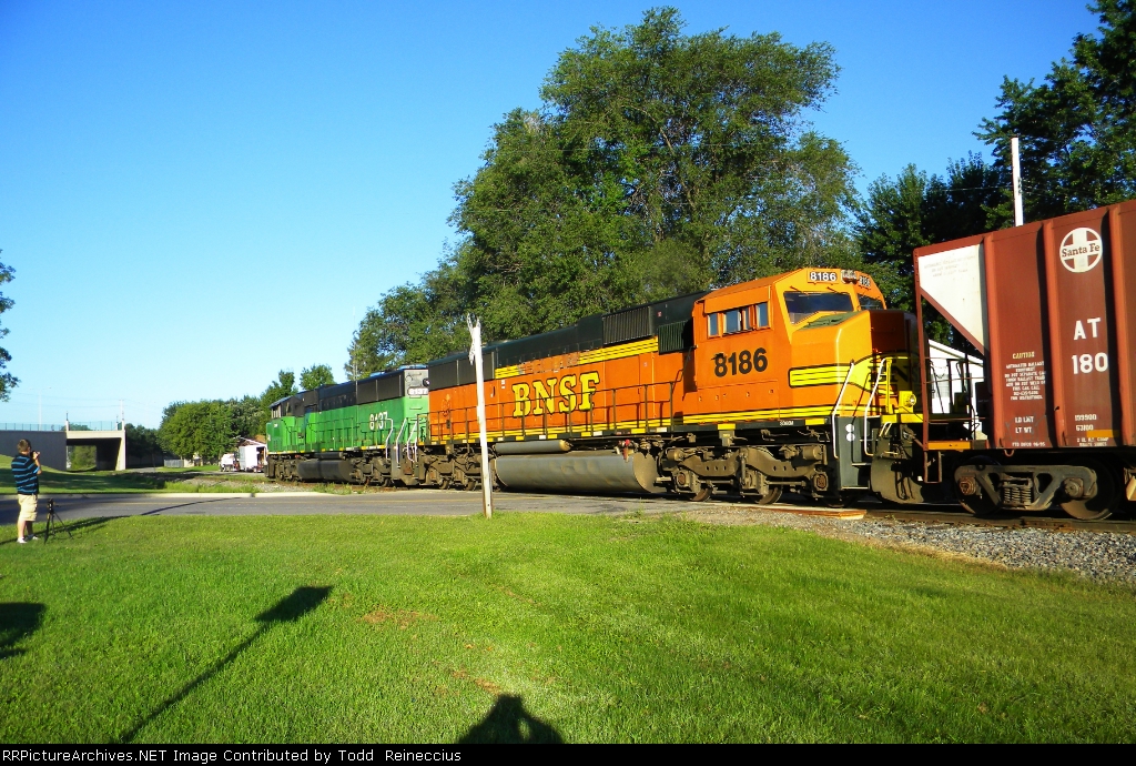 BNSF 8137